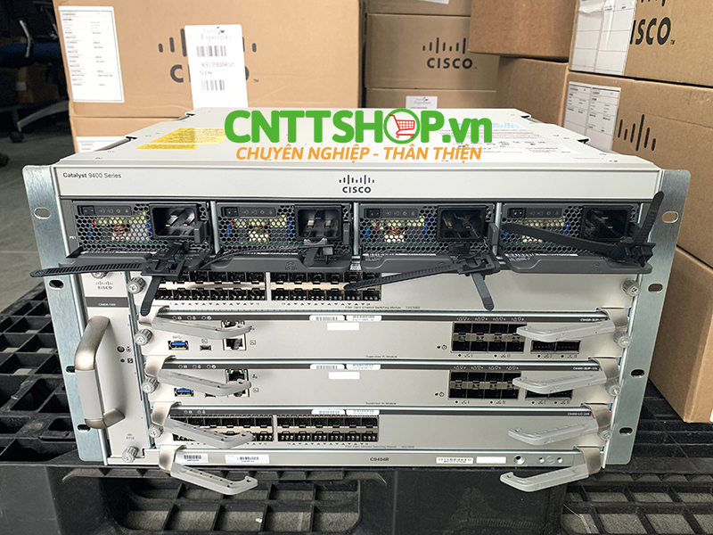 Switch Cisco C9404R Catalyst 9400 Series 4 slot chassis